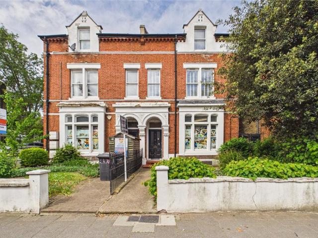Norwood Road, London, SE24 2 bed apartment to rent £2,200 pcm £508 pw