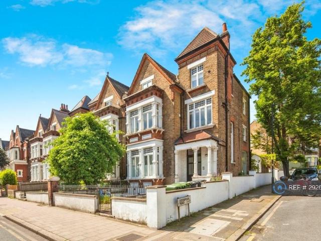 Norwood Road, London, SE24 2 bed flat to rent £2,200 pcm £508 pw