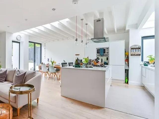 Norwood Road, London, SE24 9AF, United Kingdom | 4 bed house for rent #139270212 | Rentberry