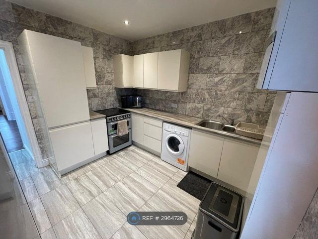 Norwood Road, Sheffield S5, Room to rent, £450 pcm | PrimeLocation