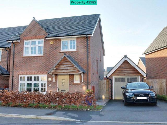 Norbreck Avenue, Crewe, CW2 7NW 4 bed detached house to rent £1,550 pcm £358 pw