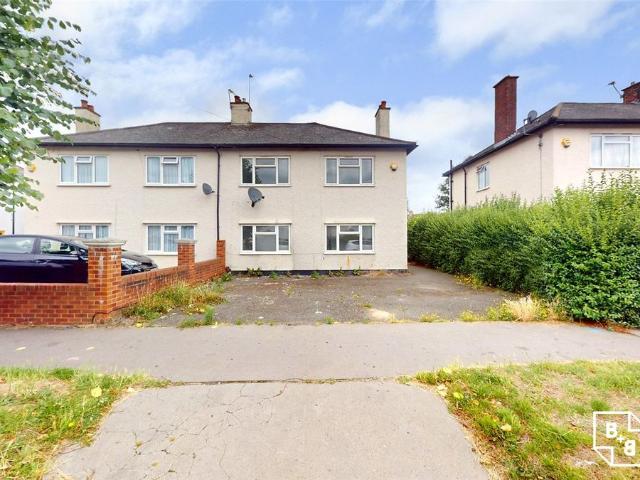 Norbury Avenue, Thornton Heath, Surrey CR7, 4 bed semi detached house to rent, £2,600 pcm | PrimeLocation