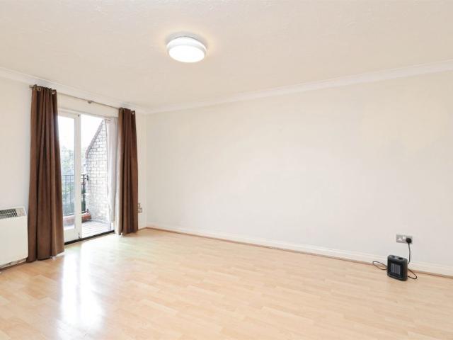 Norbury Avenue, Watford