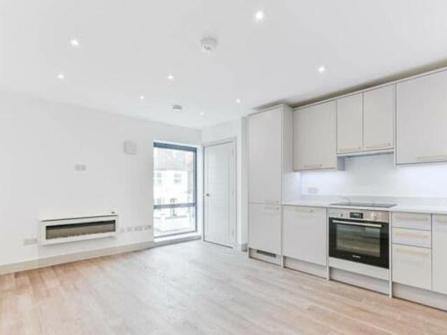 Norbury Crescent, Norbury, 1 Bedroom Flat