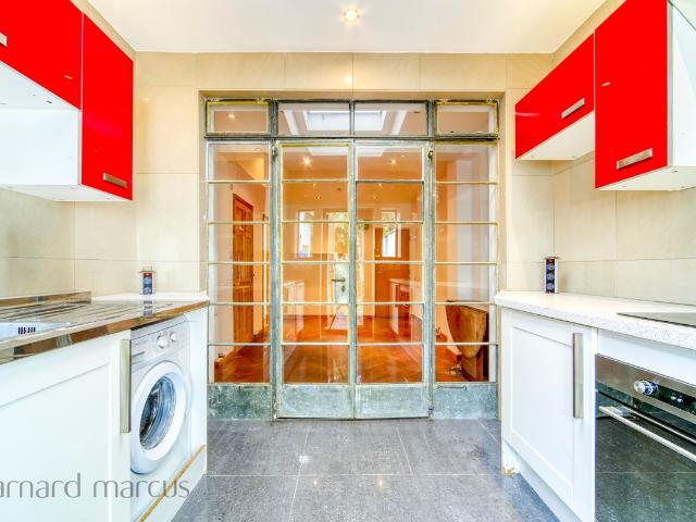 Norbury Crescent, Norbury SW16, 1 bed flat to rent, £1,550 pcm | PrimeLocation