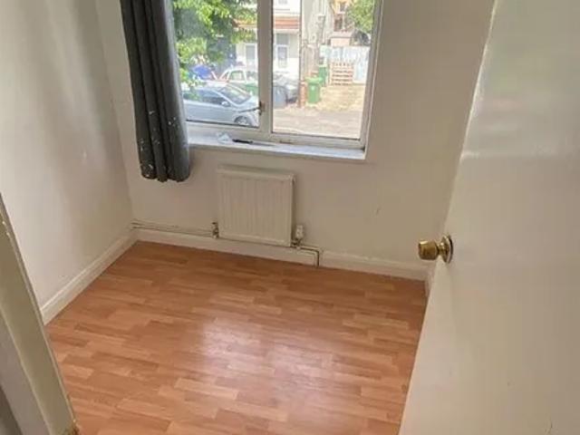 Norbury Road, London, E4 8JX, United Kingdom | 6 bed house for rent #168105541 | Rentberry
