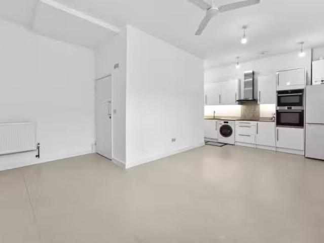 Norfolk Avenue, London, N15 6JX