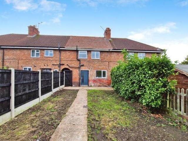Norfolk Grove, Bircotes, 3 Bedroom Terraced