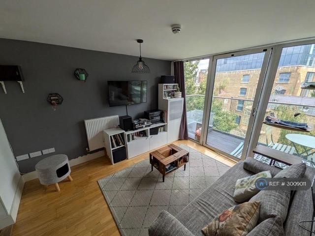 Norfolk House, London, SE8 1 bed flat to rent £2,000 pcm £462 pw