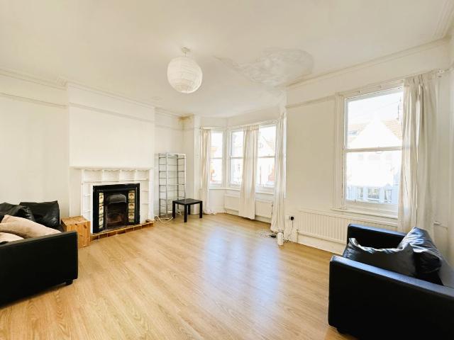 Norfolk House Road, London SW16, 3 bed flat to rent, £2,750 pcm | PrimeLocation