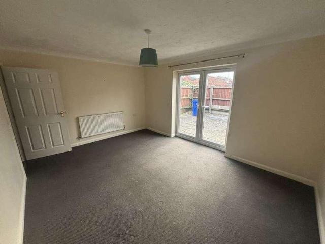 Norfolk Place, Boston, PE21