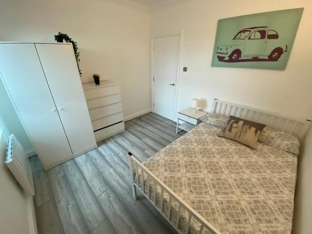 Norfolk Road, Barking IG11, Room to rent, £725 pcm | PrimeLocation