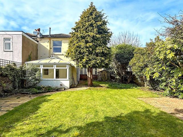 Norfolk Road, Littlehampton, West Sussex BN17, 1 bed flat to rent, £1,100 pcm | PrimeLocation