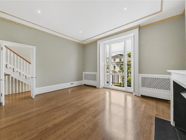 Norfolk Road, St. John's Wood. 4 bed semi detached house to rent £17,117 pcm £3,950 pw