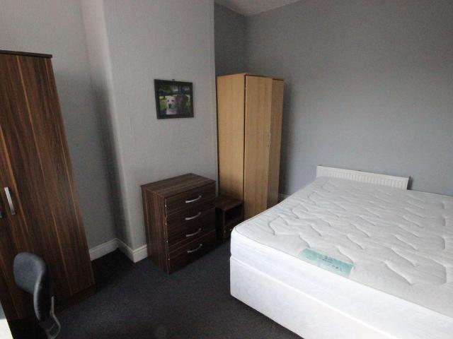 Norfolk Street, Salford M6, Room to rent, £595 pcm | PrimeLocation