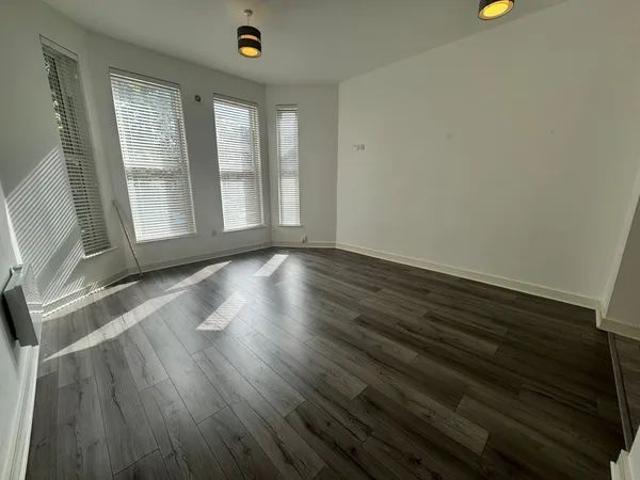 Normanton Manor, L17