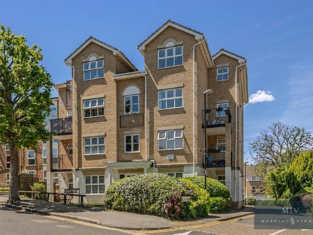 Normanton Road, South Croydon CR2, 2 bed flat to rent, £1,700 pcm | PrimeLocation