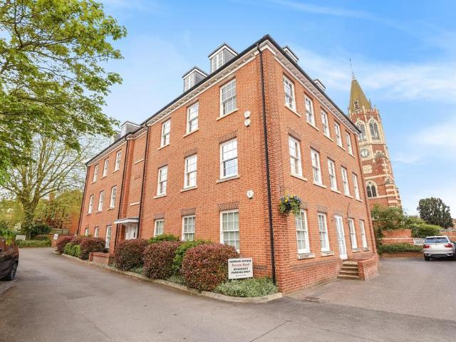 Norman House, Henley on Thames RG9 3 bed apartment to rent £2,250 pcm £519 pw