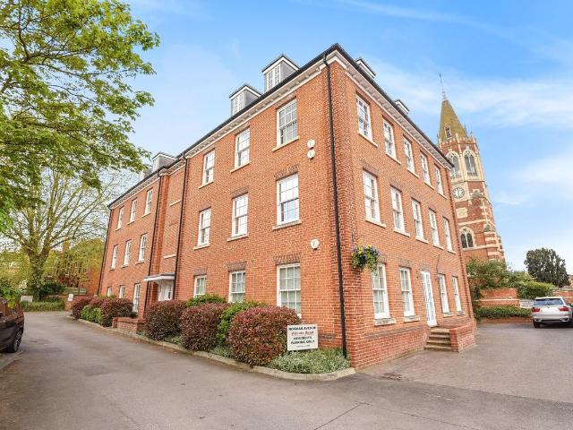 Norman House, Norman Avenue, Henley On Thames, Oxfordshire RG9, 3 bed flat to rent, £2,250 pcm | PrimeLocation