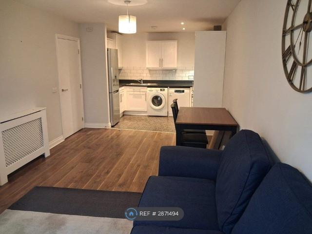 Norman Road, London SE10, 2 bed flat to rent, £2,300 pcm | PrimeLocation