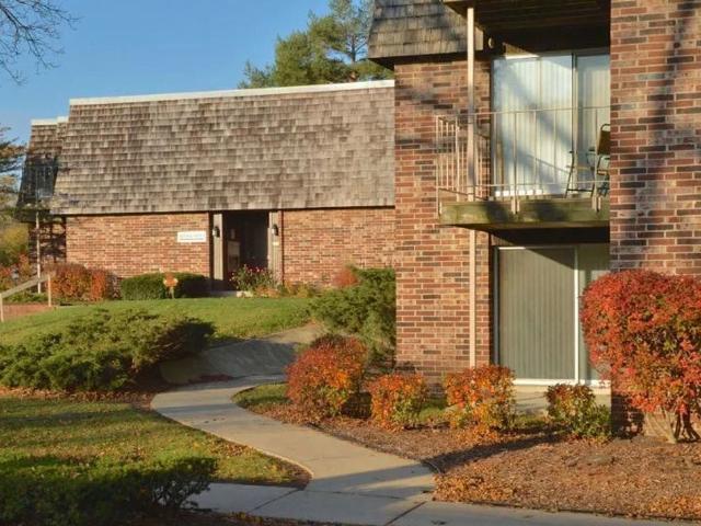 Normandy Village 2 Bedroom Apartment for Rent at 2540 N 124th St, Wauwatosa, WI 53226