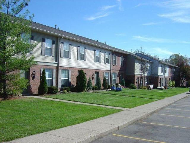 Normandy Green Apartments & Townhomes 2 Bedroom Apartment for Rent at 6805 Sebree Dr, Florence, KY 41042