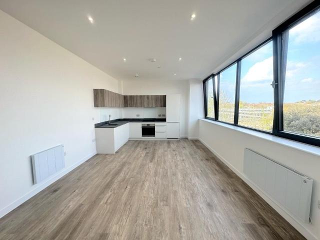 Normandy House, Basingstoke RG21 2 bed apartment to rent £1,440 pcm £332 pw
