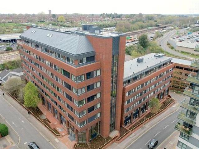 Normandy House, Basingstoke, RG21 2 bed flat to rent £1,470 pcm £339 pw