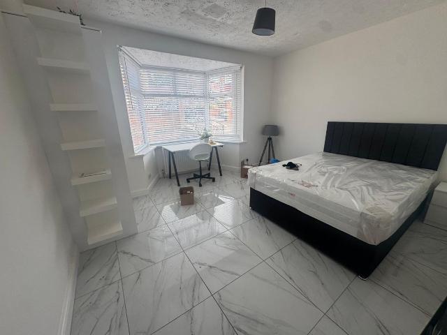 Normount Road, Newcastle Upon Tyne NE4, 6 bed detached house to rent, £2,200 pcm | PrimeLocation
