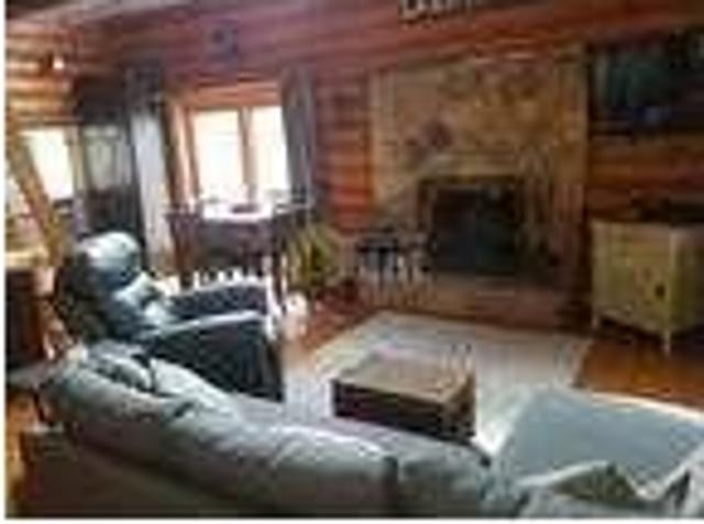 Norris Lake 2 bed 2 bath cabin La Follette