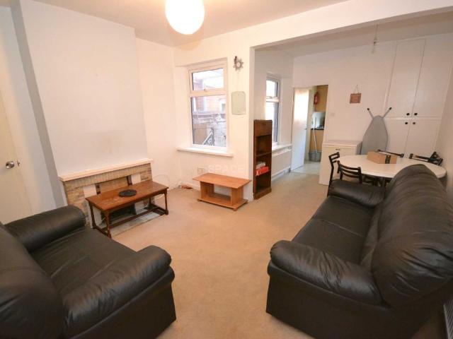 Norris Road, Reading, Berkshire RG6, 5 bed terraced house to rent, £2,875 pcm | PrimeLocation