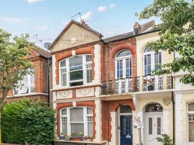 Norroy Road, Putney, 3 Bedroom Flat