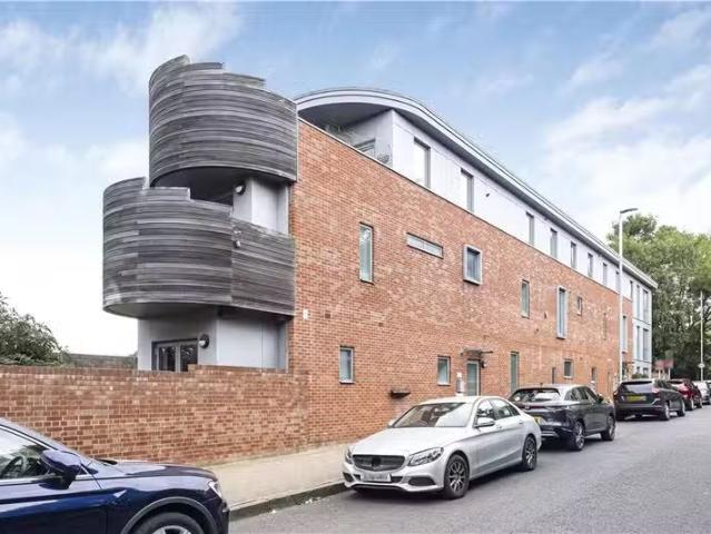 Norstead Place, London, SW15 3SA