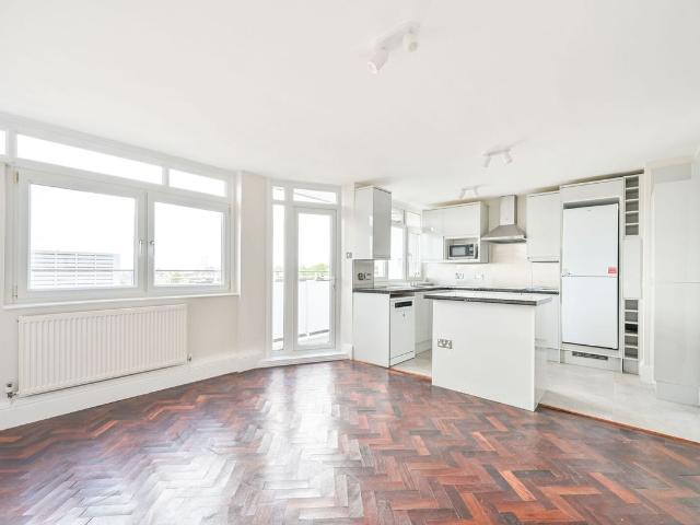 Notting Hill Gate W11, Notting Hill Gate, London, 2 bed flat to rent, £3,250 pcm | PrimeLocation