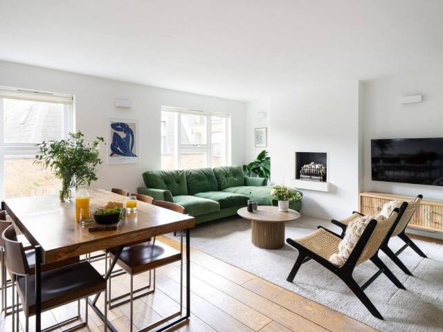 Notting Hill W11, 2 bed flat to rent, £12,538 pcm | PrimeLocation