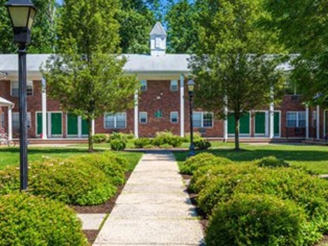 Nottingham Manor 1 BEDROOM CLASSIC