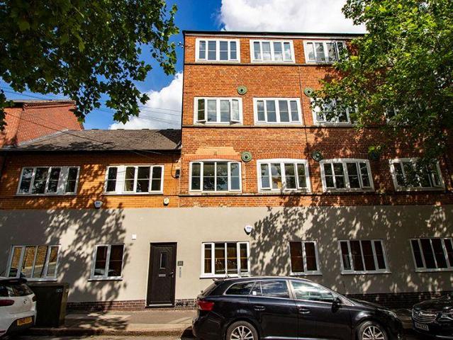 Nottingham NG1 5 bed house to rent £2,925 pcm £675 pw