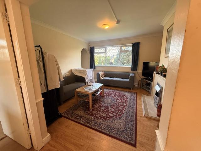 Nottingham NG8 4 bed terraced house to rent £1,699 pcm £392 pw