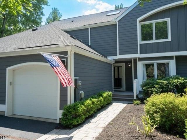 Nottingham Ct, Morris Twp, Home For Sale