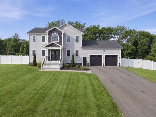 Nottingham Cir, Swansea, Home For Sale