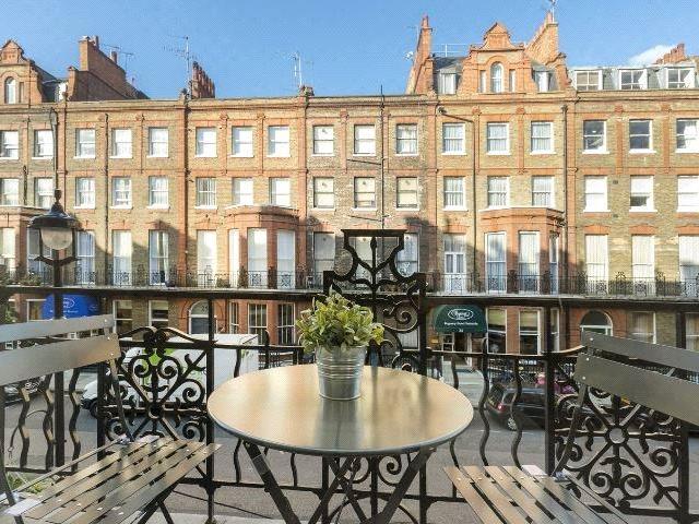 Nottingham Place, Marylebone, London. 1 bed flat to rent £7,042 pcm £1,625 pw