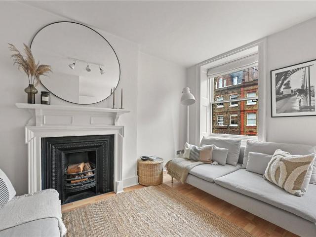 Nottingham Place, London, W1U 2 bed apartment to rent £5,087 pcm £1,174 pw