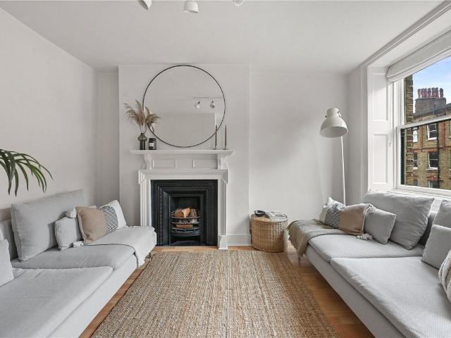 Nottingham Place, London W1U, 2 bed flat to rent, £5,092 pcm | PrimeLocation