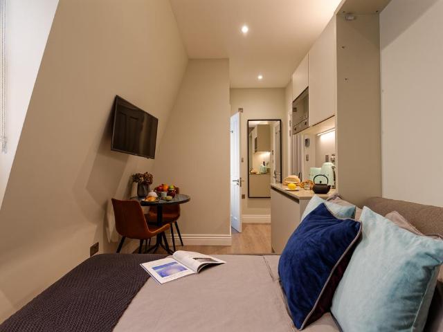 Nottingham Place, London W1U Studio to rent £2,795 pcm £645 pw