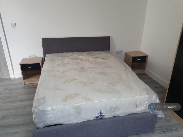 Nottingham Road, Loughborough, LE11 2 bed flat to rent £1,050 pcm £242 pw