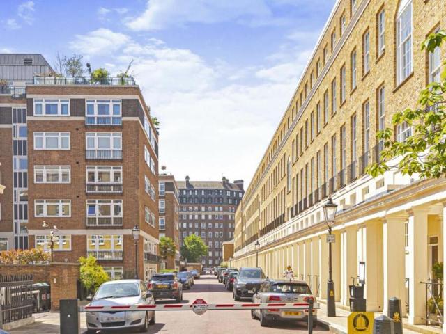 Nottingham Terrace, London, NW1 2 bed apartment to rent £4,200 pcm £969 pw