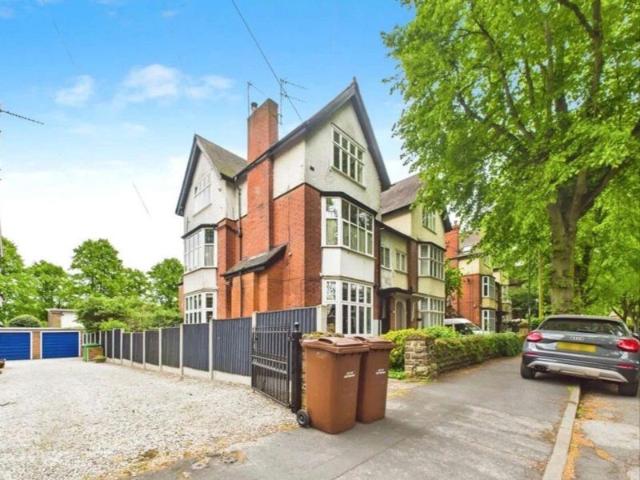 Nottingham, 2Gr, UK NG5, 2 bed flat to rent, £1,100 pcm | PrimeLocation
