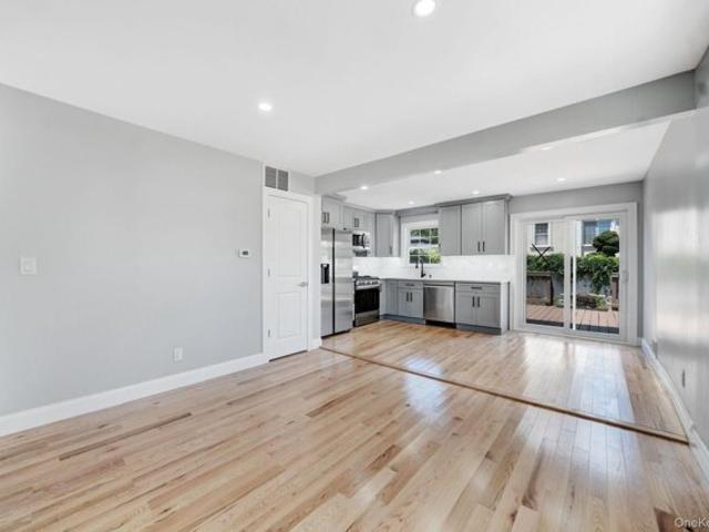 Notus Ave, Staten Island, Home For Sale