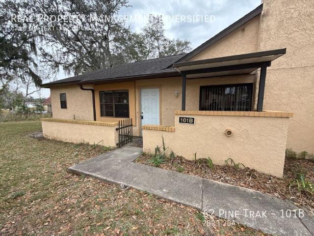 Easy Maintenance 2 Bedroom 2 Bath!