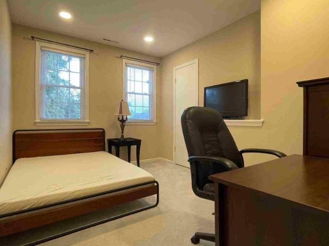 NOT ENTIRE HOUSE! Fully furnished room in PRIME F